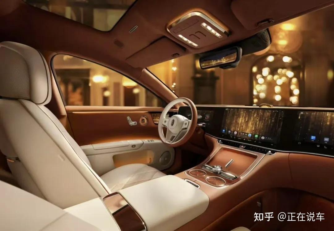 仰望U8L内饰亮相 和尊界S800哪个更豪？ - 知乎