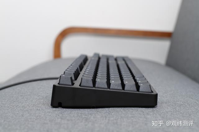 绕不过的对手，樱桃轴入门级机械键盘ikbc C104（到站秀69） - 知乎