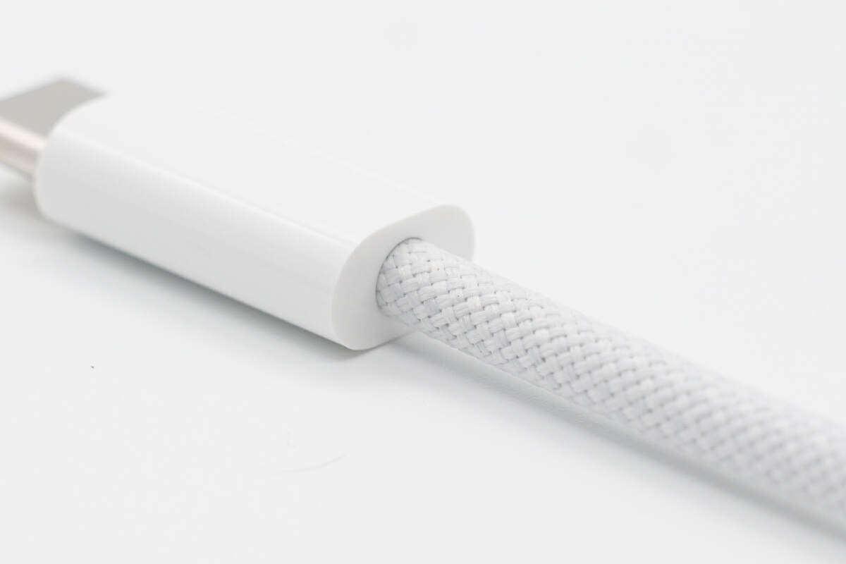 拆解报告：Apple苹果USB-C to Lightning转换器A2868 - 知乎