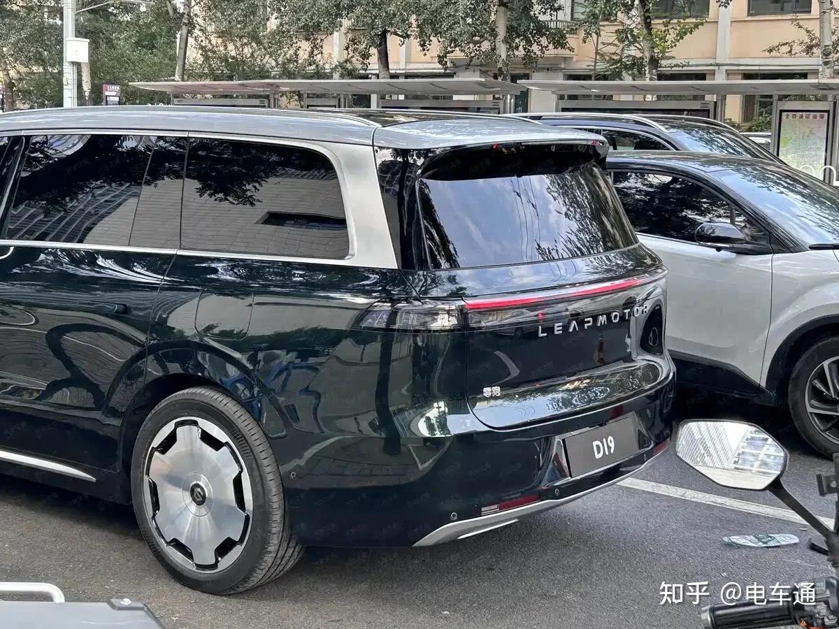 正面硬刚理想L6！零跑D19即将首发，卖30万冲高端能成吗？ - 知乎