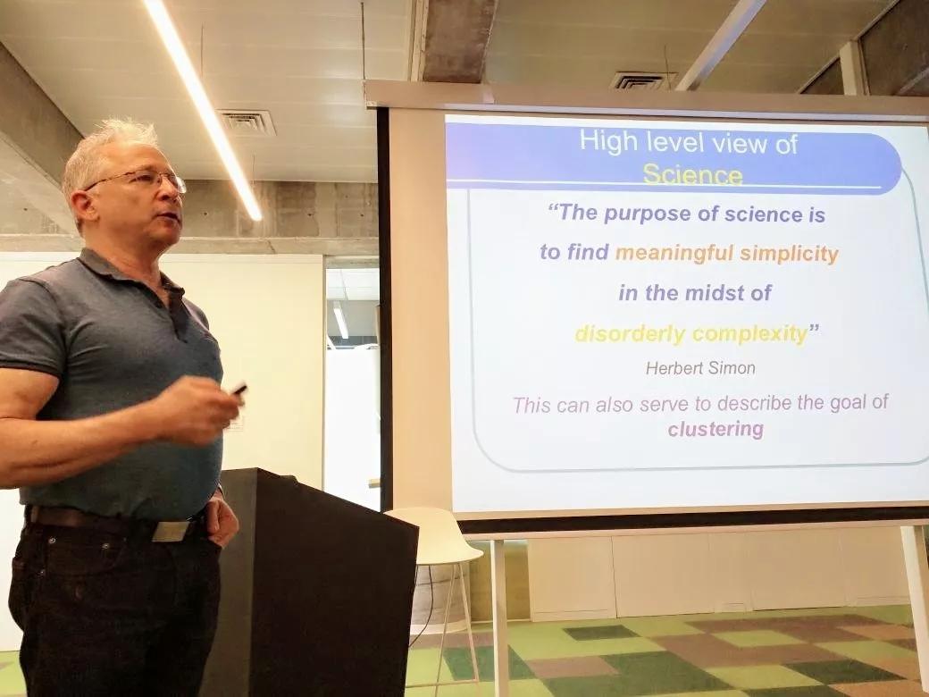 CCAI 2019｜Shai Ben-David：人工智能的可学习性能否判定？ - 知乎