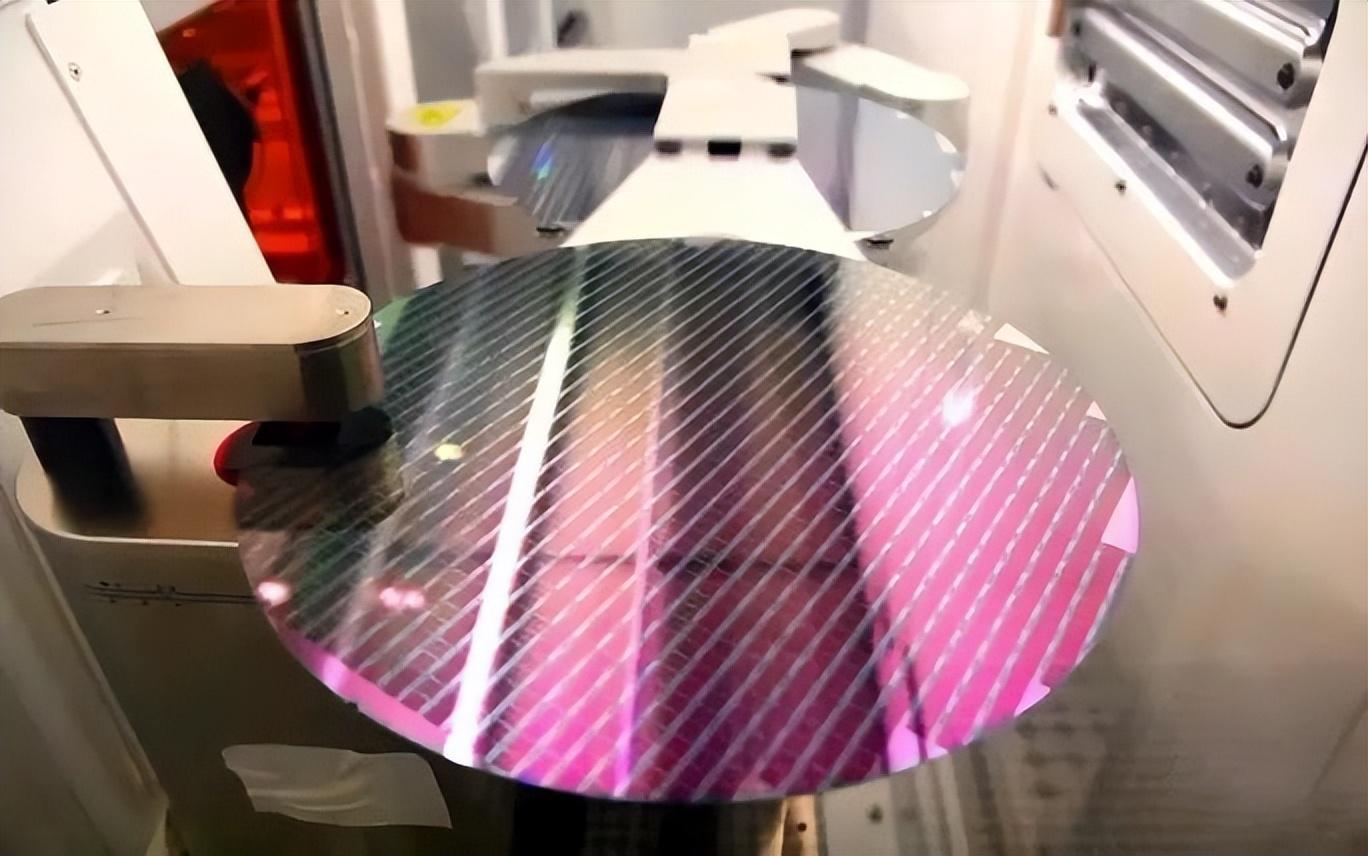 国产从3个方向围攻ASML，一旦突破EUV光刻机，芯片战就结束了 - 知乎