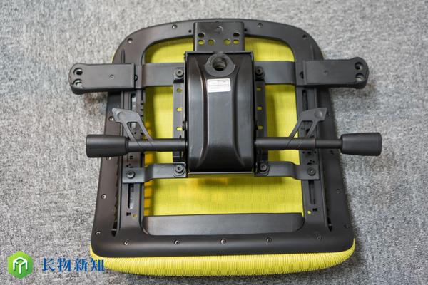 拯救老腰的第一步，就升级把舒服点的椅子好了——ergomax commander人体工学椅评测 | 肉身评测 - 知乎