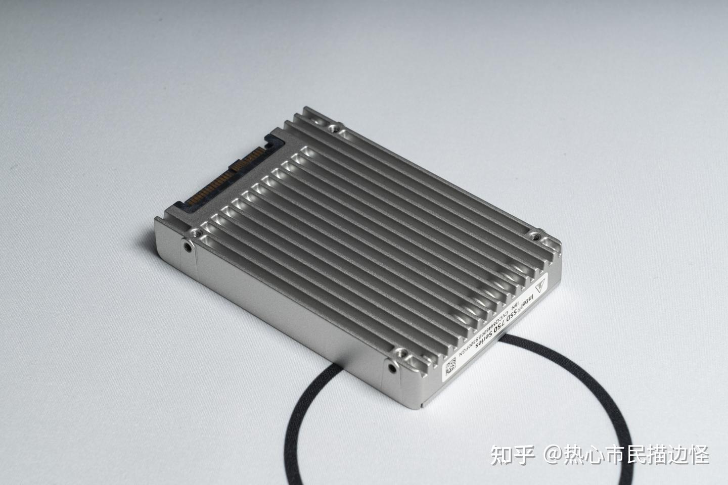最具性价比的 MLC 盘，Intel 750 800G 评测 - 知乎