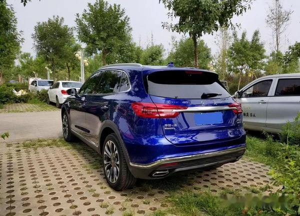 20万提了红旗HS5，再试驾丰田RAV4，对比后发现差距真大 - 知乎