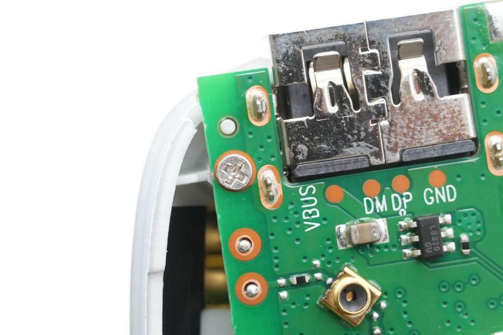 拆解报告：无线猫灵随身WiFi充电宝JS010 - 知乎