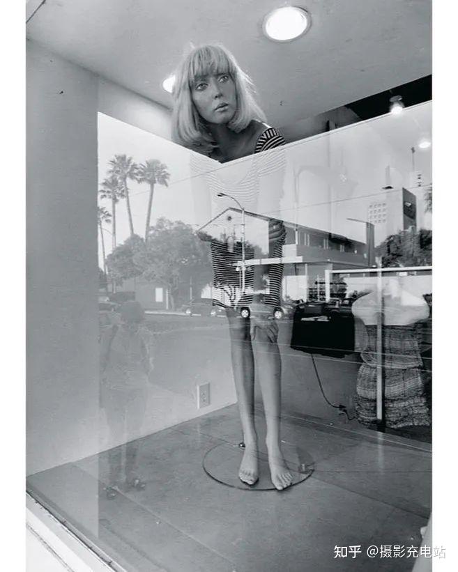 寻找快照美学的偶然时刻！李·弗里德兰德 Lee Friedlander！ - 知乎