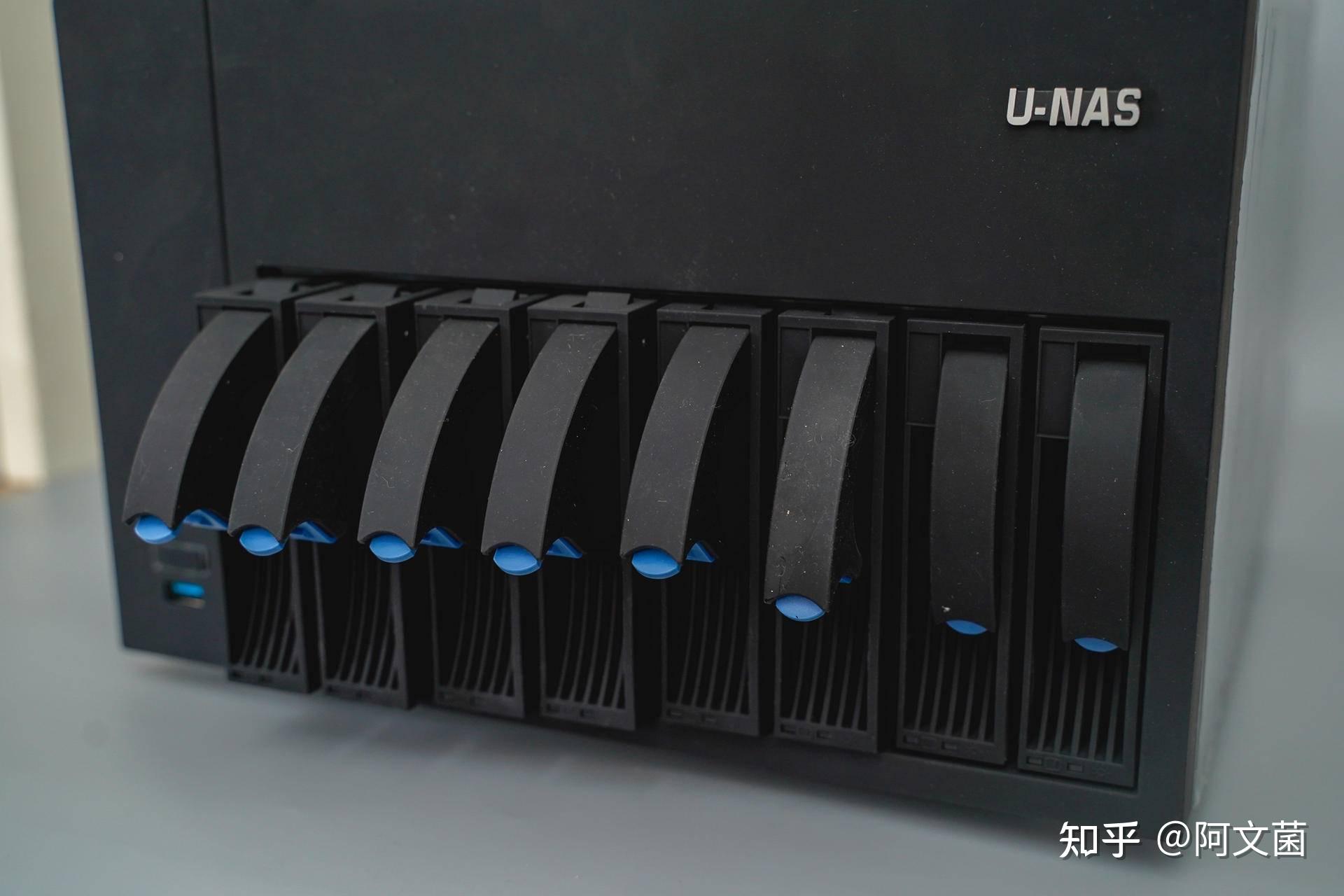 组装一台高性能8盘位NAS 使用ITX主板，万由810机箱。 - 知乎