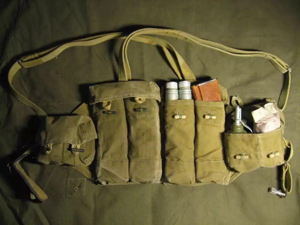 简述苏军阿富汗战争时期的弹药携行具 - 知乎