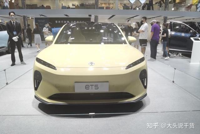 蔚来ET5亮相粤港澳车展，内饰精致细腻，续航里程达到700km - 知乎